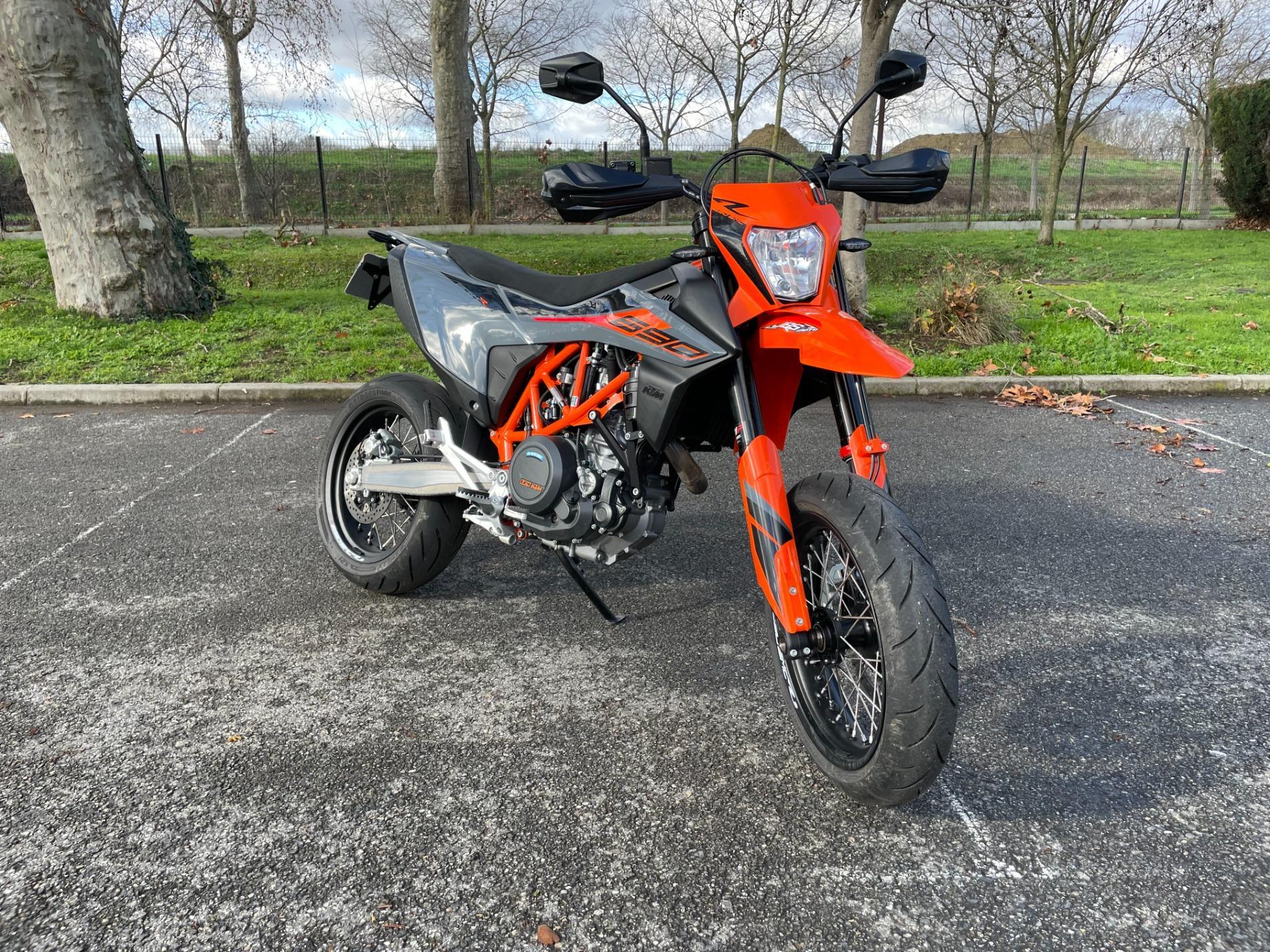 Vente moto occasion Ktm 690 smc r 2022 à Toulouse (31) | JBS Moto